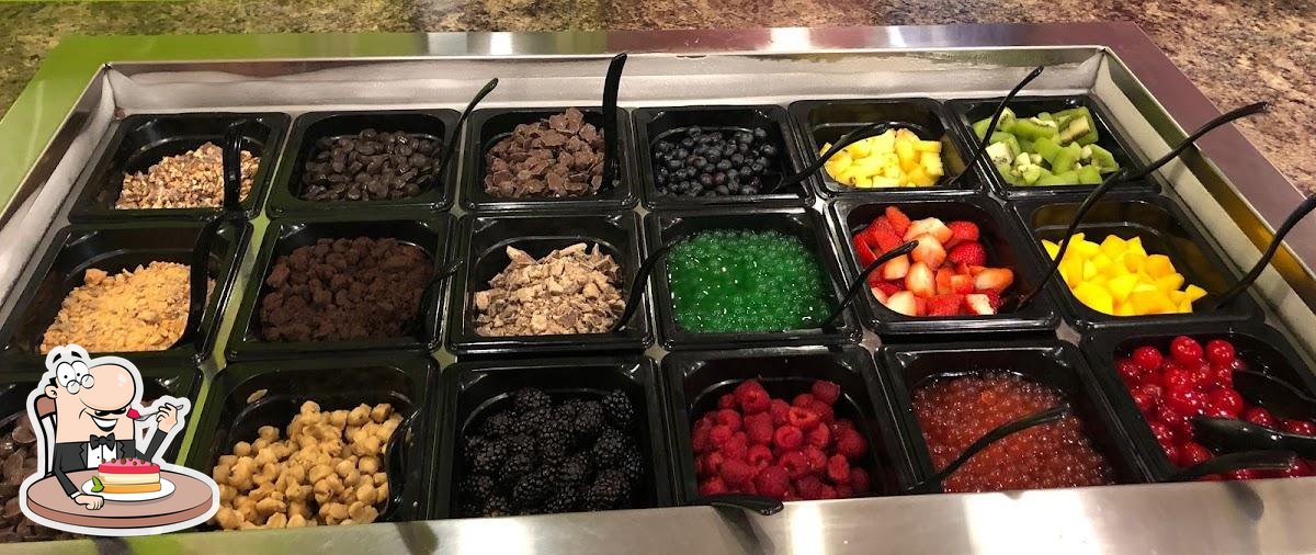 YoFresh Yogurt Cafe in Oak Creek - Restaurant menu and reviews
