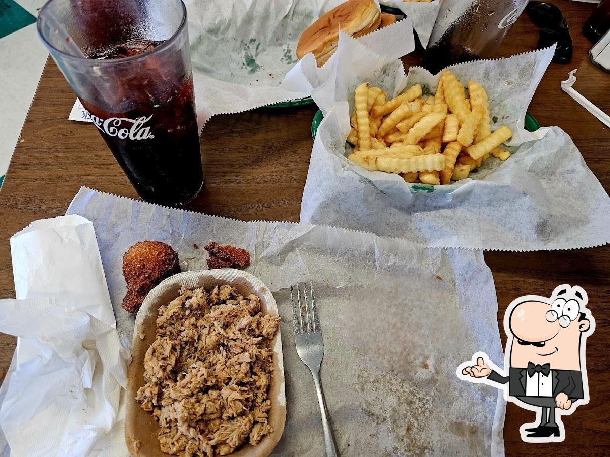 College Barbecue, Salisbury - Restaurant menu, prices and reviews