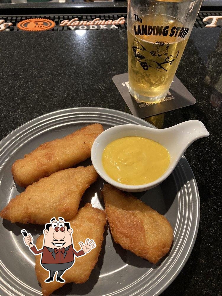 The Landing Strip in Middle River - Restaurant menu and reviews