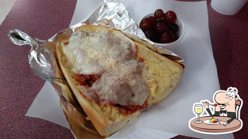 Cardelli's Italian Deli in Riverside - Restaurant menu and reviews