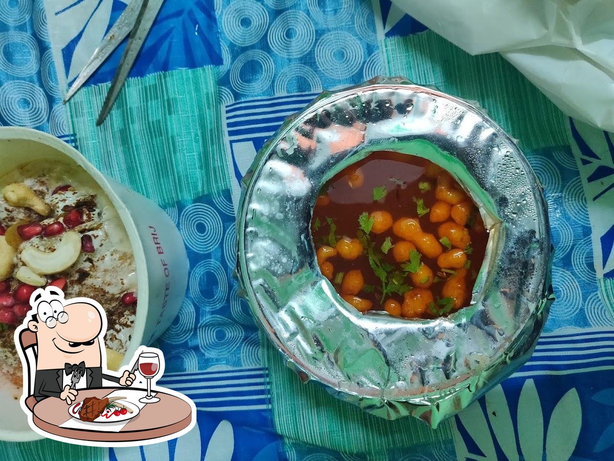 Mathurawala Pavbhaji Tikki Chole Gol Gappe Bhalle Papdi, New Delhi ...