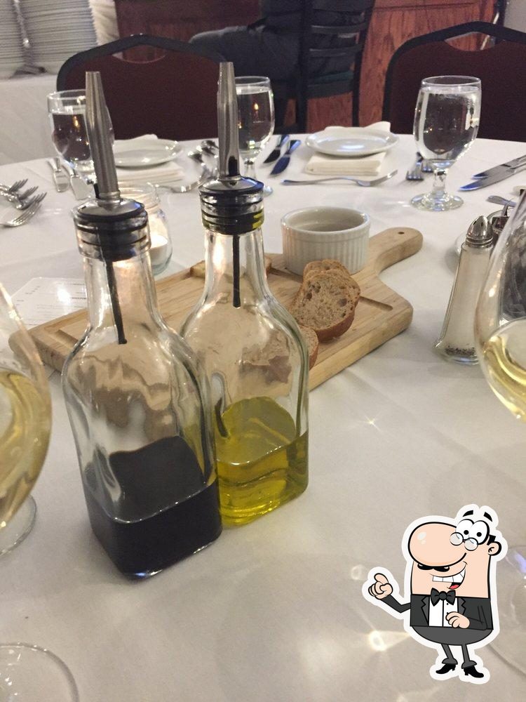 De Luca's in Winnipeg - Restaurant menu and reviews
