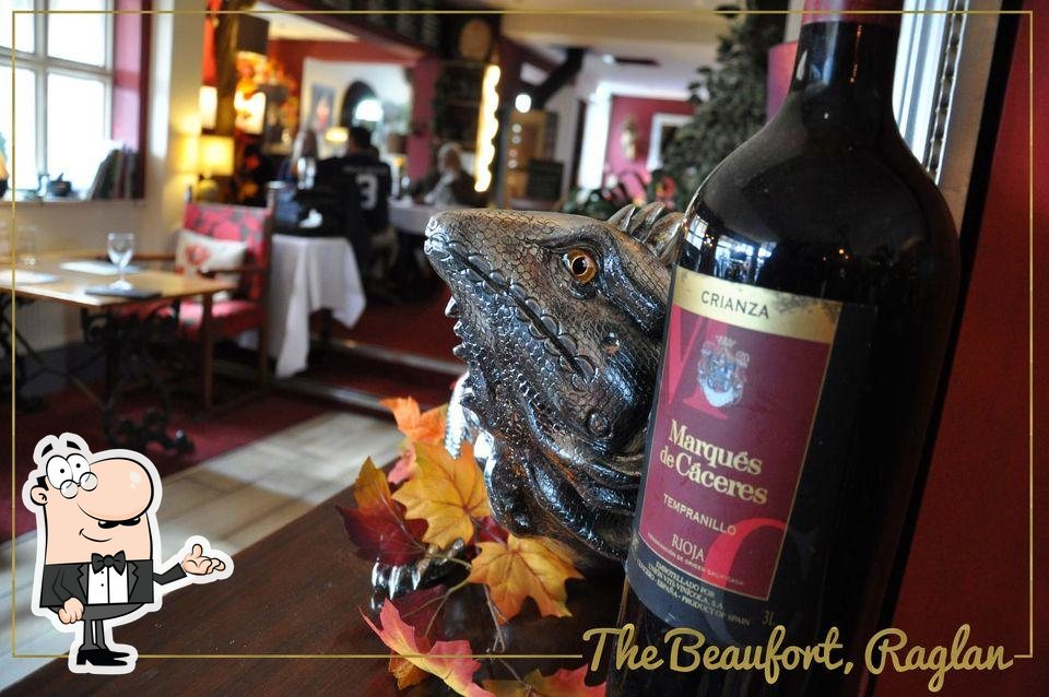 Beaufort Arms in Raglan - Restaurant reviews
