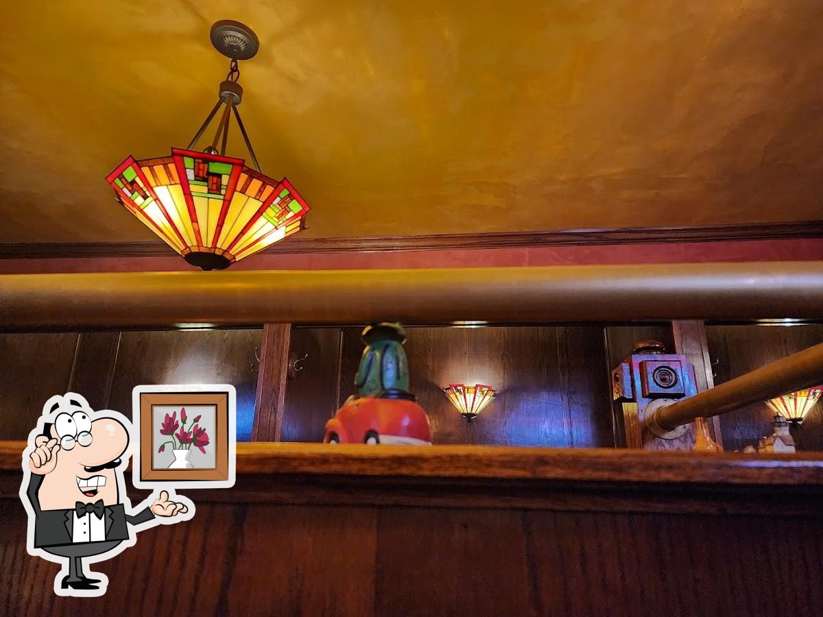 Barley's Hops & Malt in East Troy - Restaurant menu and reviews