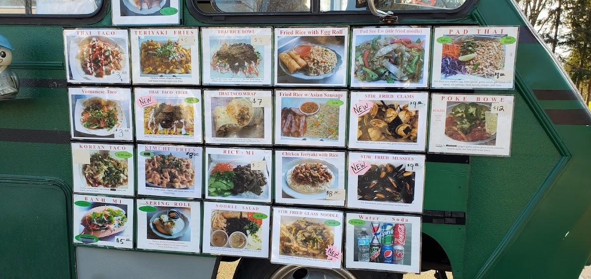 Menu at EggRoll Restaurant Plus Food Truck, Allouez