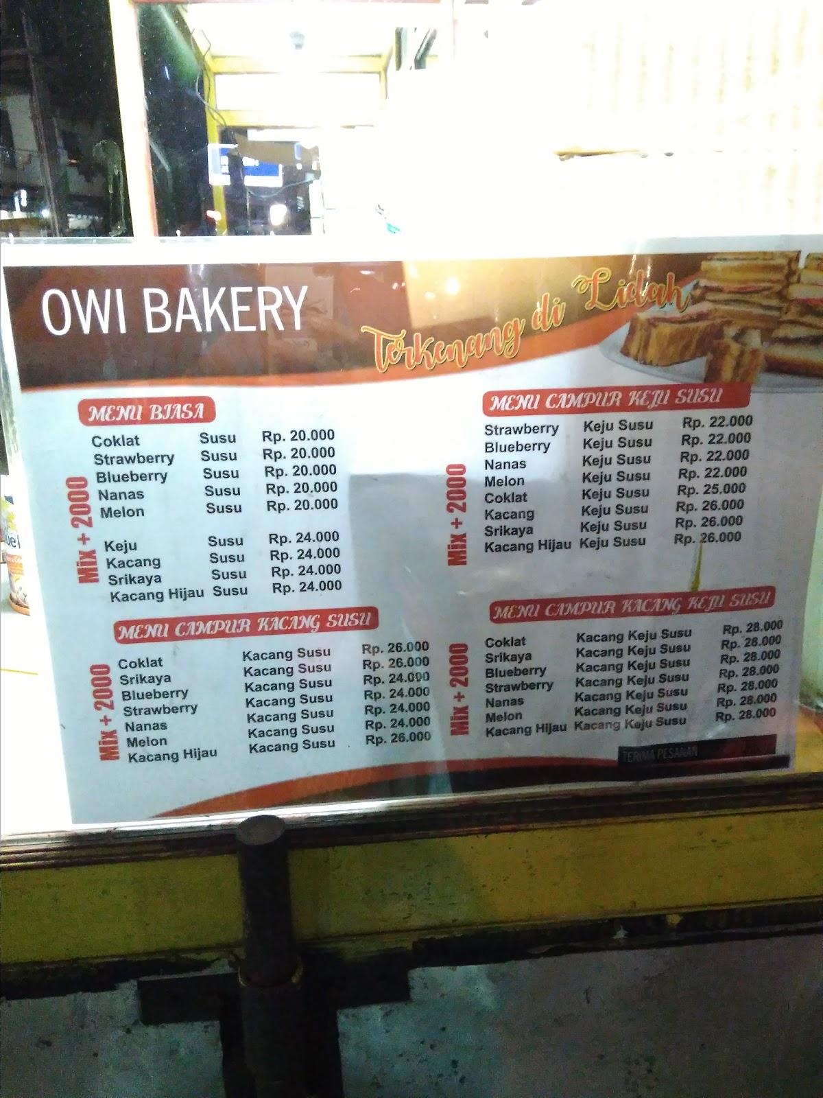 Menu at Roti bakar Owi, Pontianak