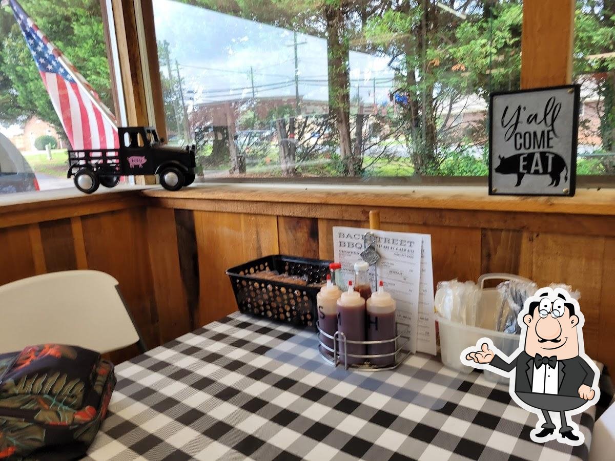 Backstreet BBQ in Hartwell - Restaurant menu and reviews