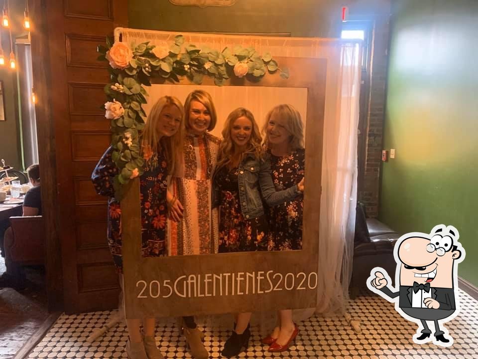 205 Dry in Binghamton - Restaurant menu and reviews