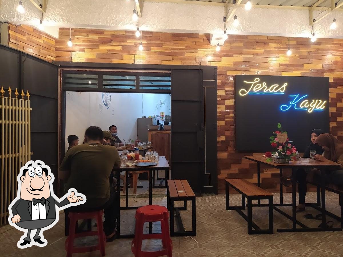 Teras Kayu restaurant, Tanjung Balai - Restaurant reviews