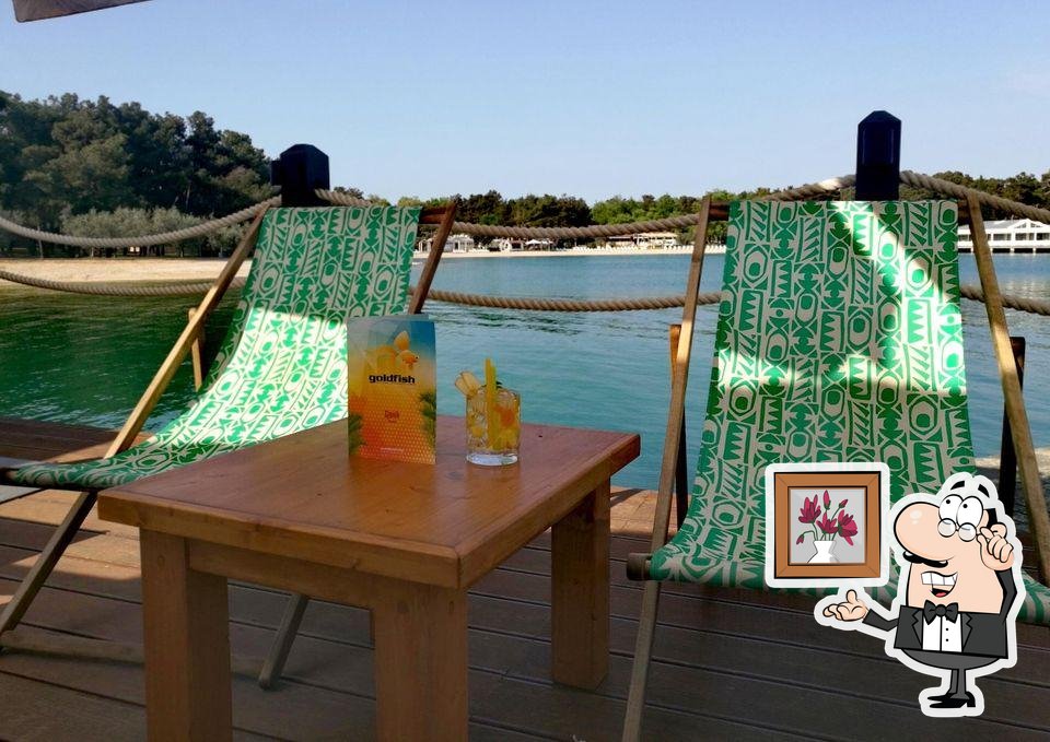 Goldfish Beach Bar, Umag - Restaurant reviews