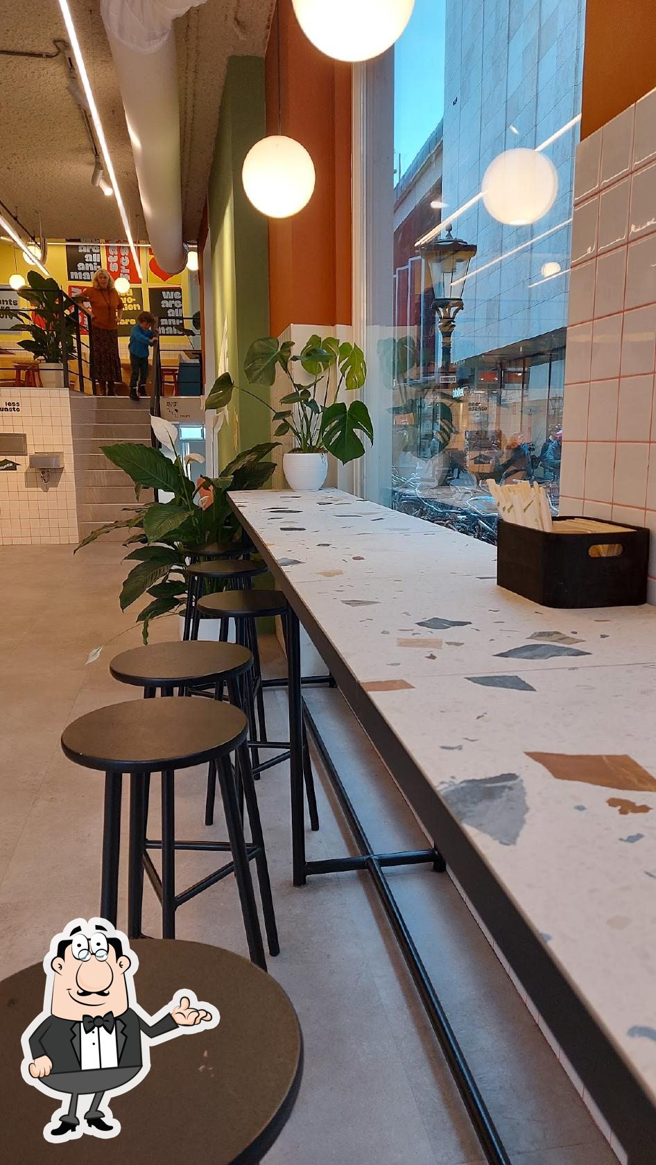 Howie Roll, Utrecht - Restaurant menu and reviews