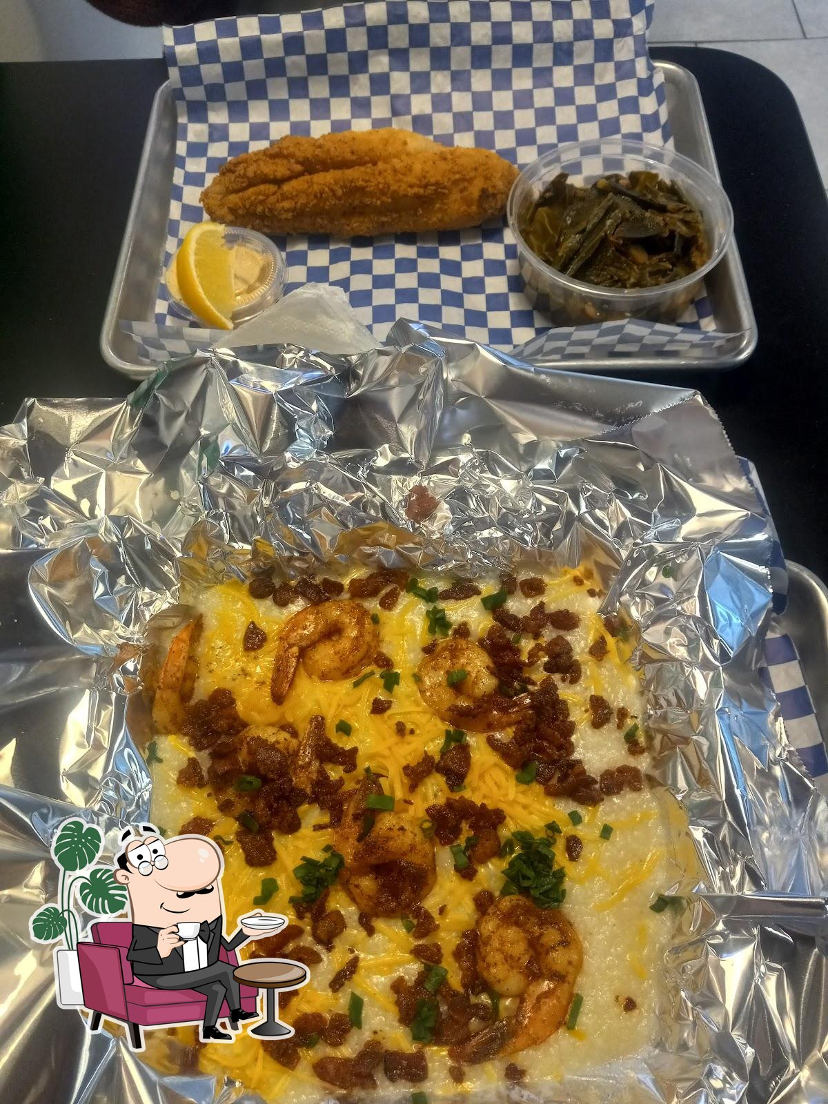 Hot Mess BBQ & Soul Food, Albuquerque - Restaurant menu, prices and reviews