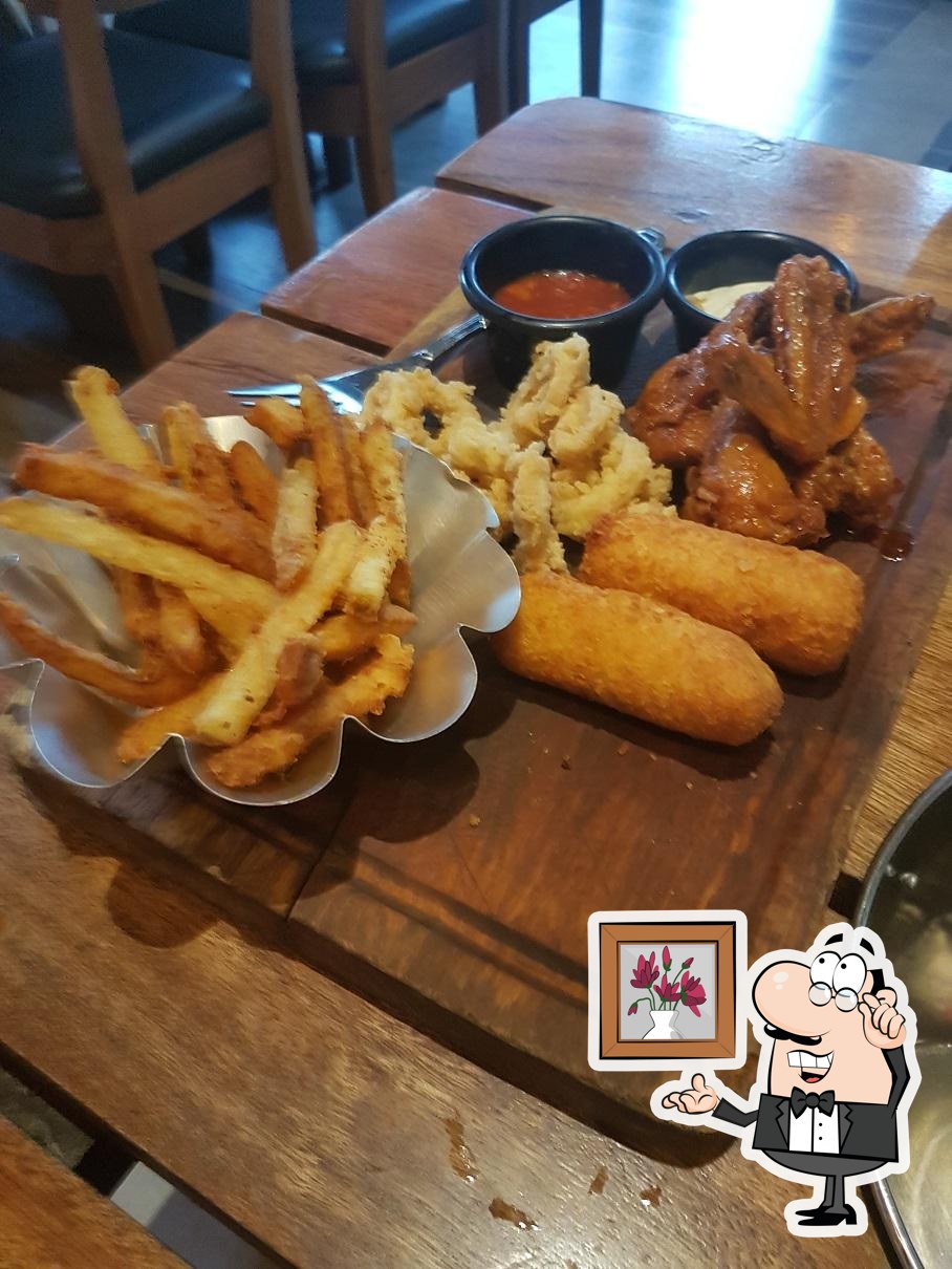 Pier at Clawdaddy's, Taguig - Restaurant menu, prices and reviews