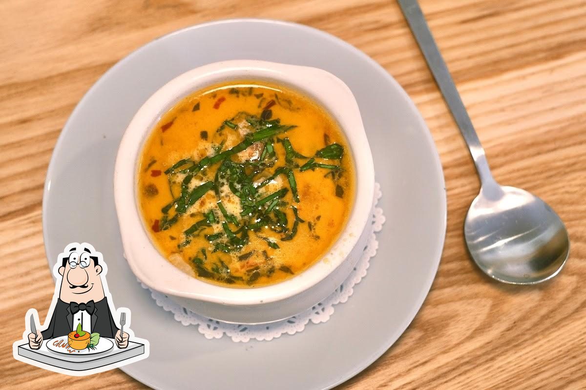The Sleepy Rooster in South Russell - Restaurant menu and reviews