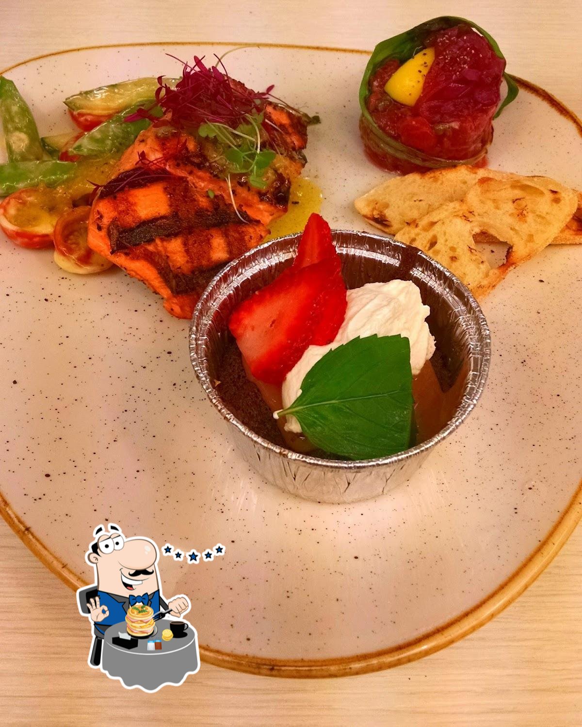 Microsoft Cafe 121, Redmond - Restaurant menu, prices and reviews
