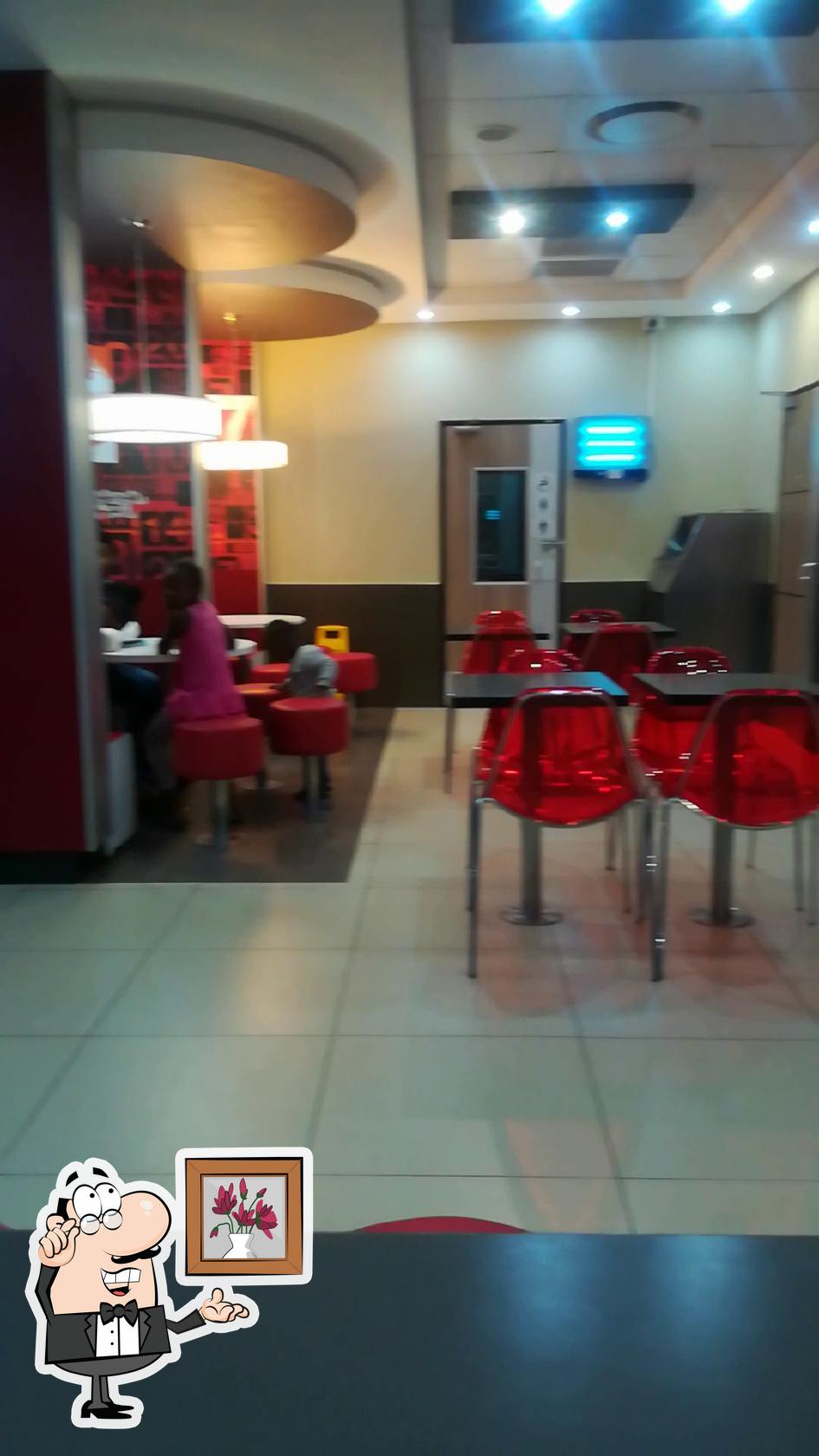 KFC Newlands restaurant, Newlands East, Newlands Shopping Centre ...