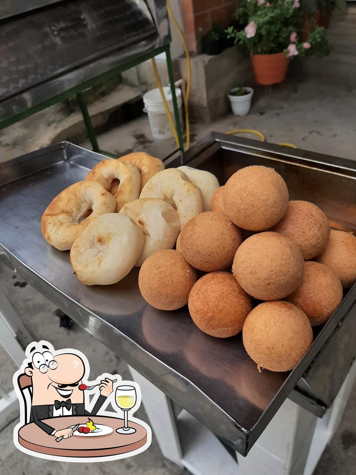 Buñuelos y pandebonos las delicias, Cali