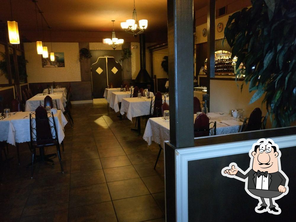 White Tower Restaurant, 1920 Island Hwy in Campbell River - Restaurant ...