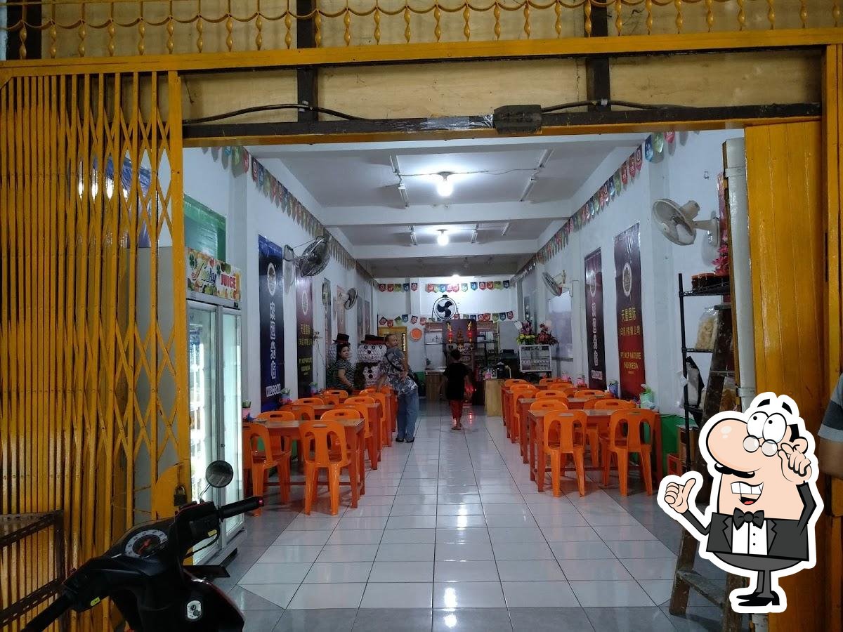 LUCKY Tempat Nongkrong Zaman Now restaurant, Medan - Restaurant reviews