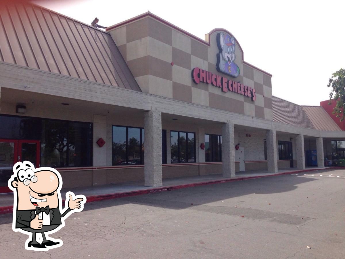 Chuck E Cheese Pinole