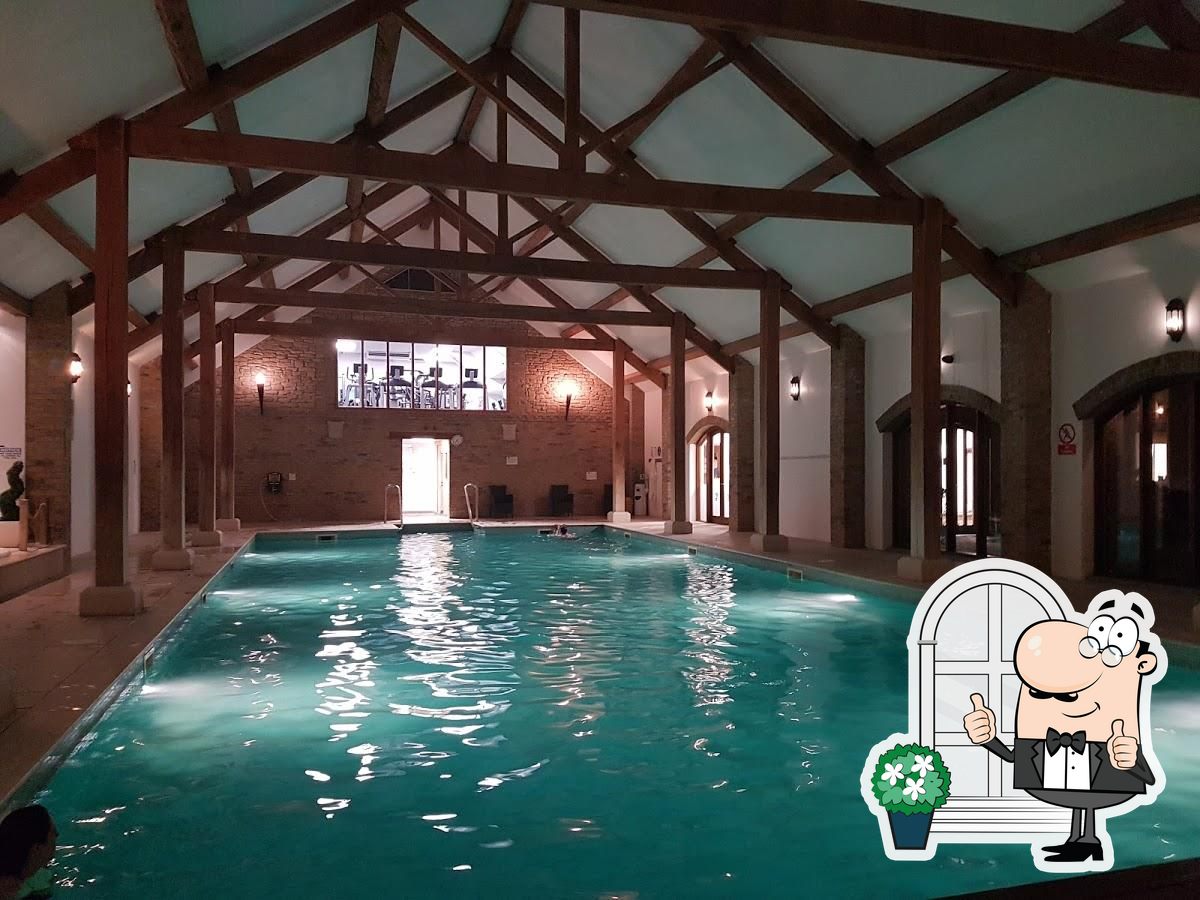 Cave Castle Hotel in Brough - Restaurant reviews