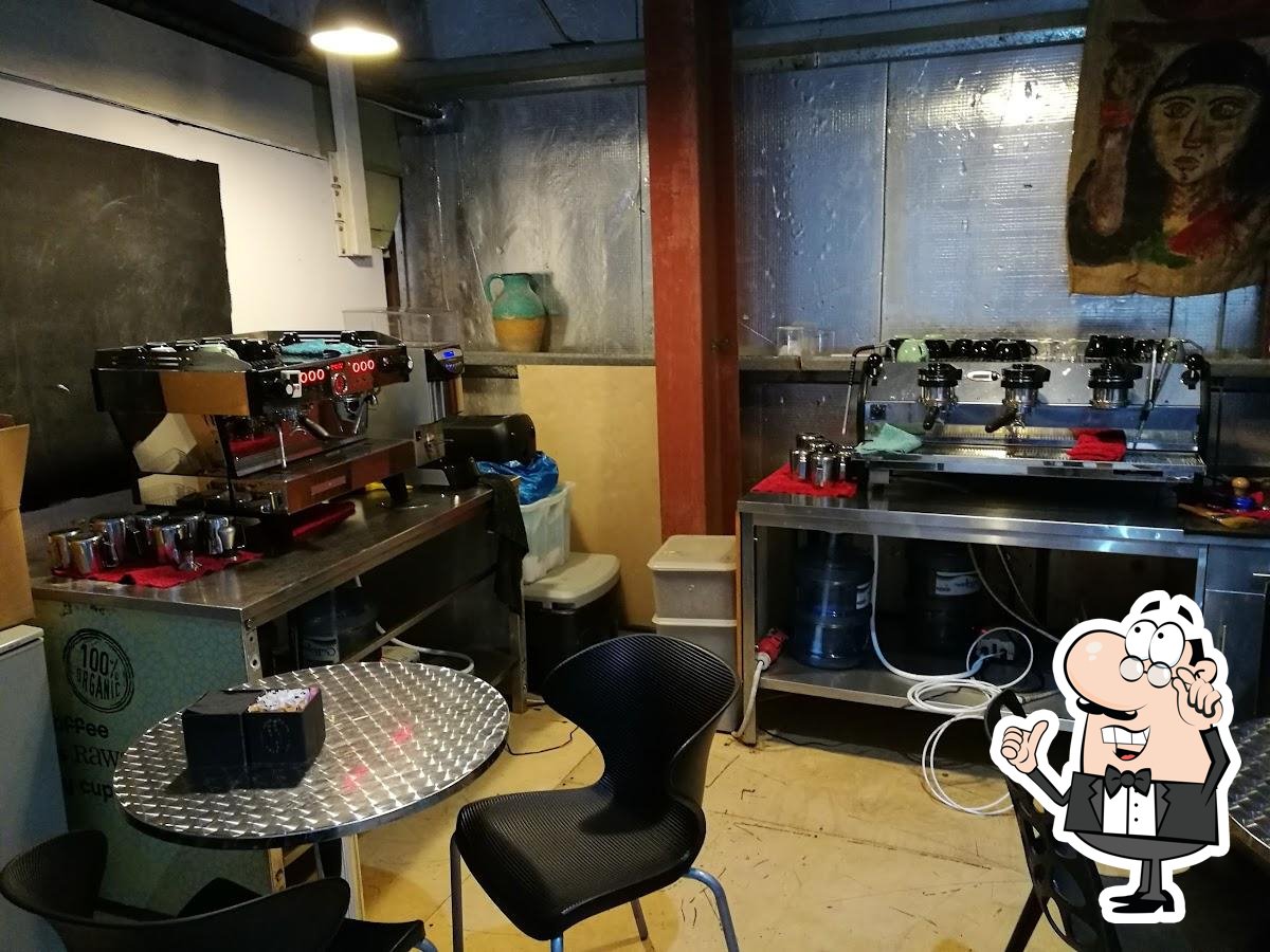 RAW Coffee Company cafe, Dubai, Warehouse Next to RTA Carpark WH10 ...