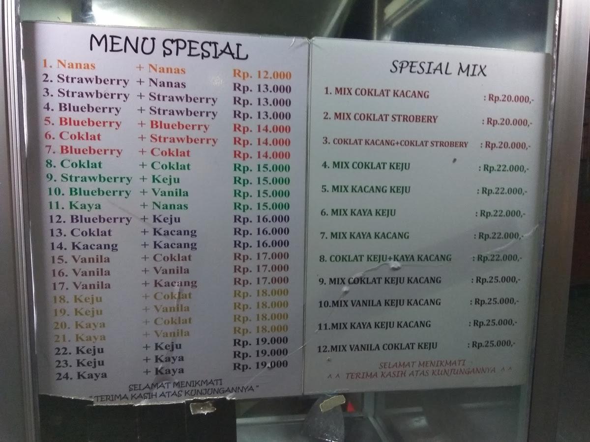Menu at Roti Bakar Ust. Laiju, Makassar