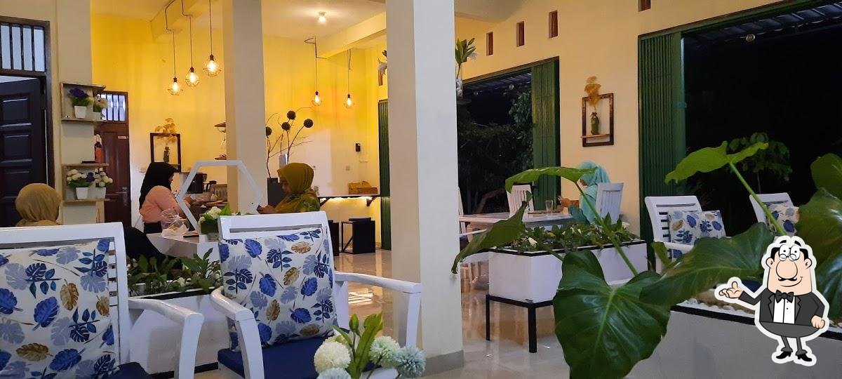 Café SKETSA Coffee & Eatery, Klaten - Opiniones del restaurante