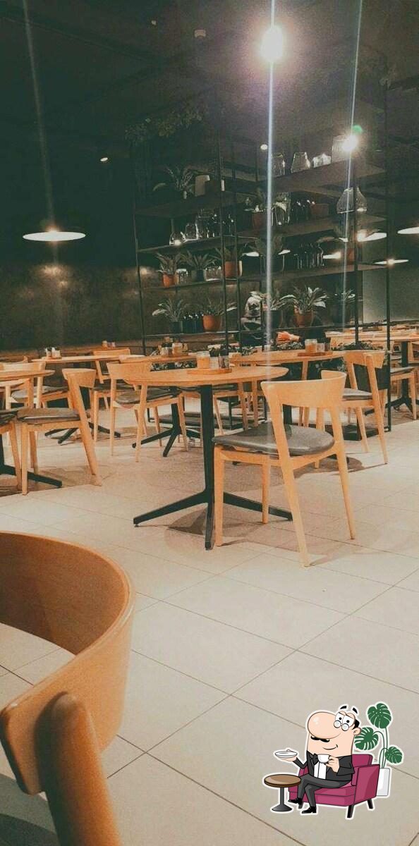 Woolworths cafe establishment – menu, prices & reviews