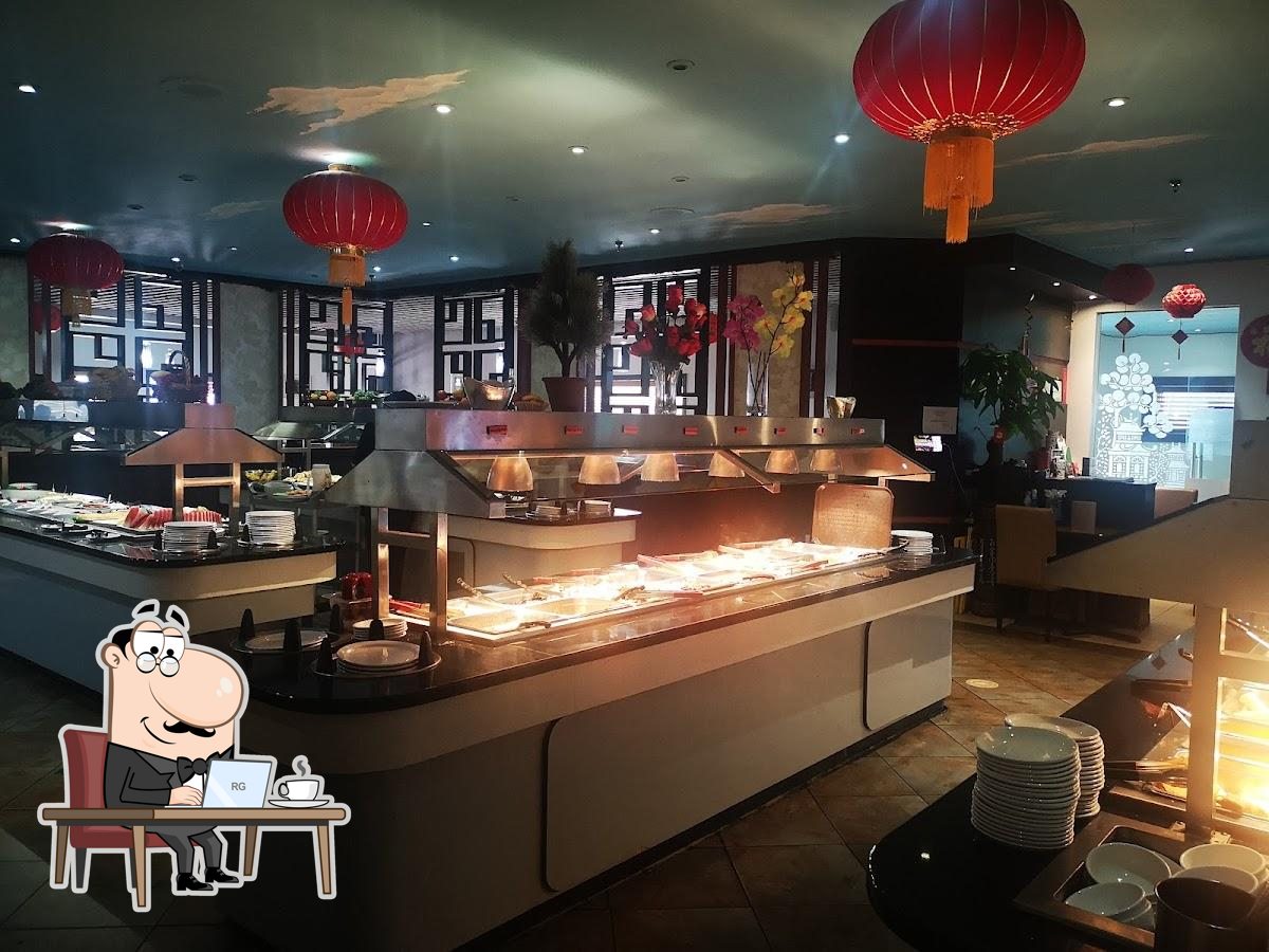 Maple Leaf Queen's Buffet, Moncton - Restaurant menu, prices and reviews