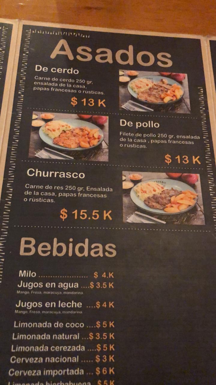 Menu at Vibras burger restaurant, Colombia