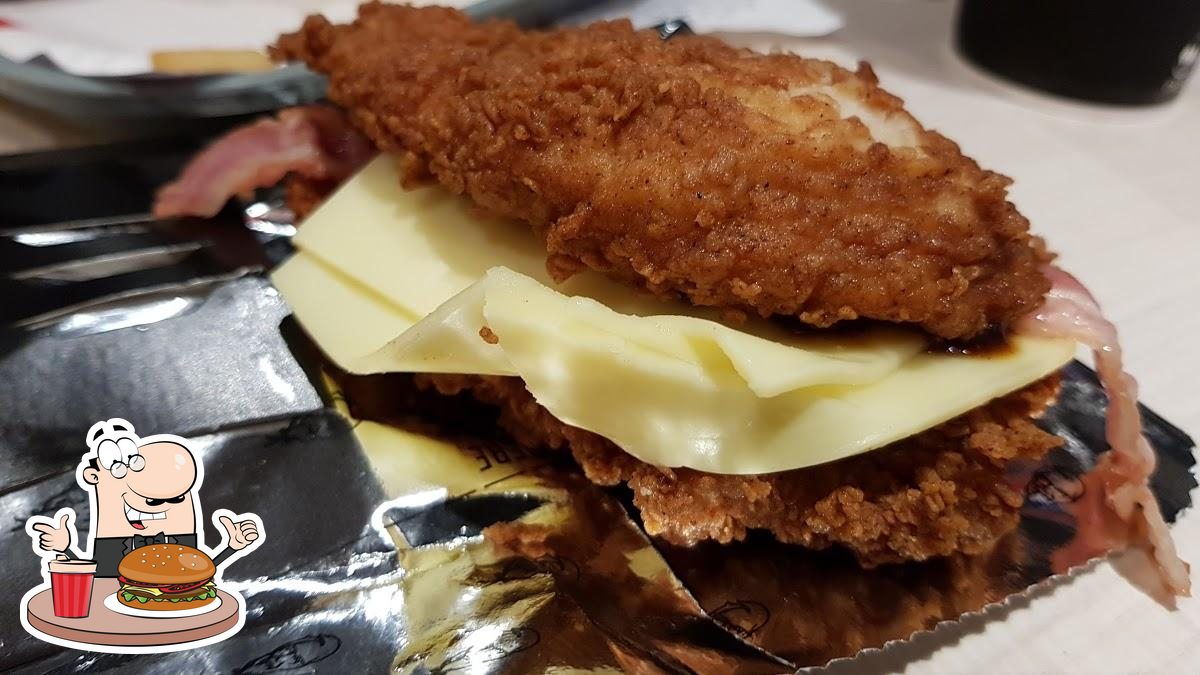 KFC, Castlegate Dr in Dudley - Restaurant menu and reviews