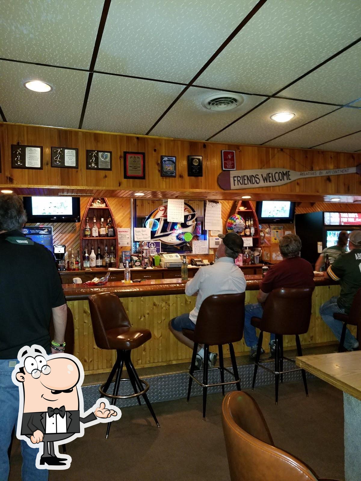 M & M Bar in Glenwood City - Restaurant reviews