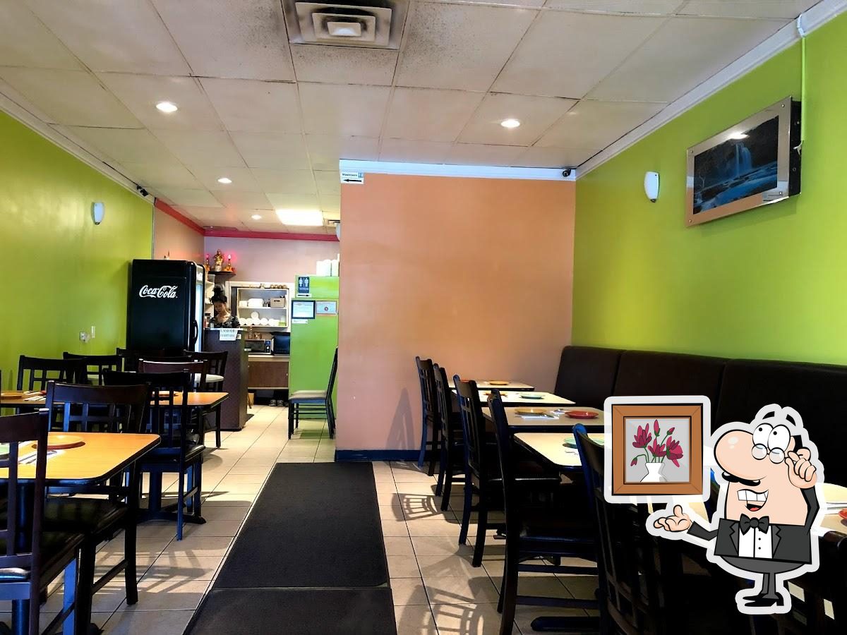 Banana Leaf Tropical Cuisine, 3330 32 St NE in Calgary - Restaurant ...