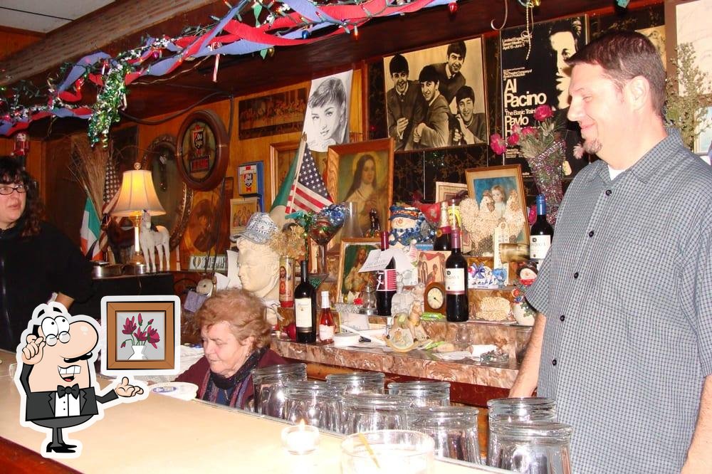 Rose's Lounge in Chicago - Restaurant reviews