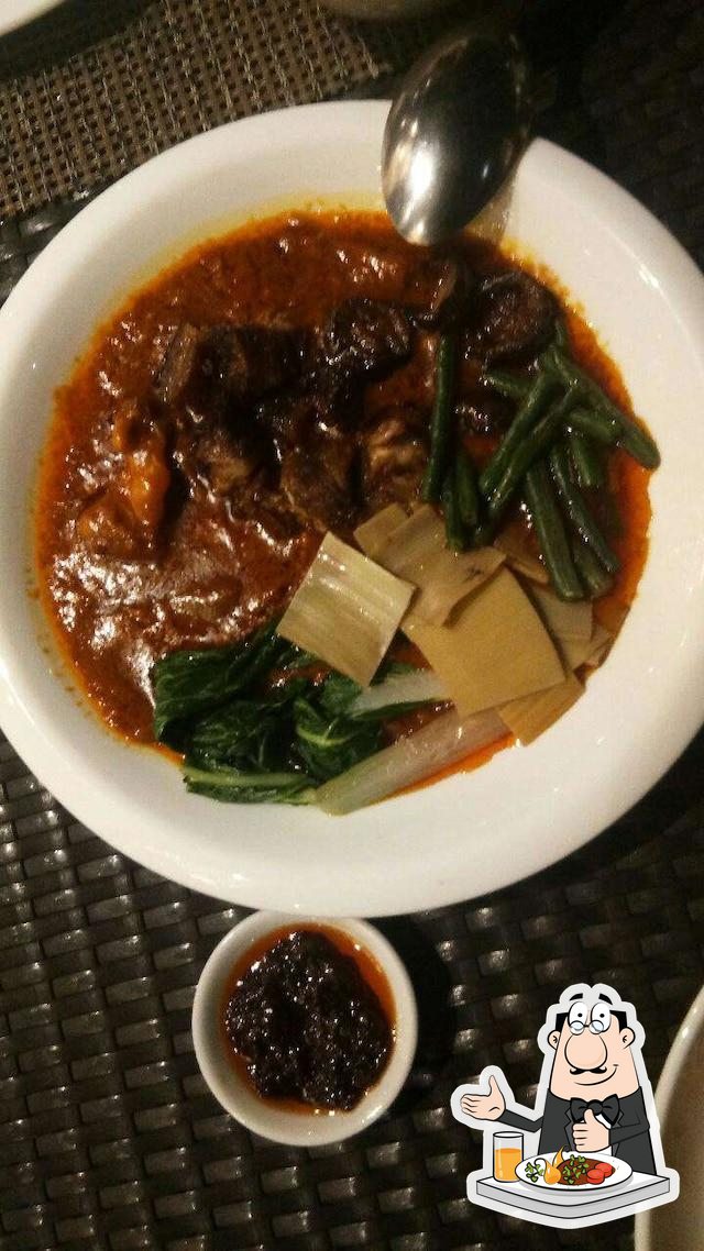 Sky deck Bayleaf hotel pub & bar, Manila - Restaurant menu and reviews
