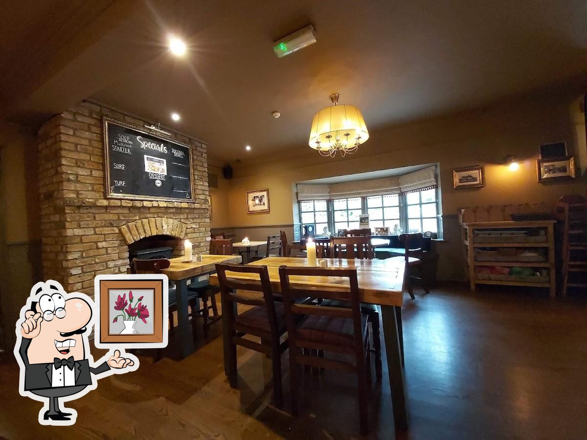 Top House in Burgess Hill - Restaurant menu and reviews