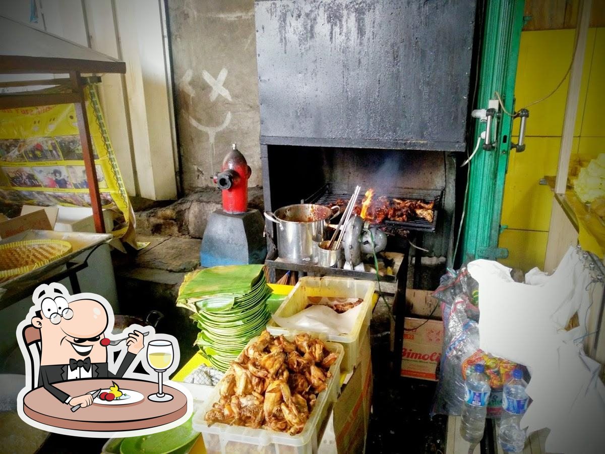 Warung Nasi Alam Sunda restaurant, Central Jakarta, Jl. H. Fachrudin No ...