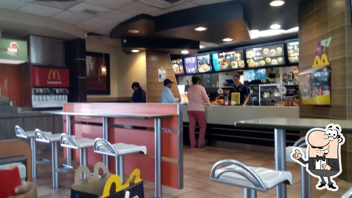 McDonald's restaurant, Mexicali, Blvrd Lázaro Cárdenas 1362 ...