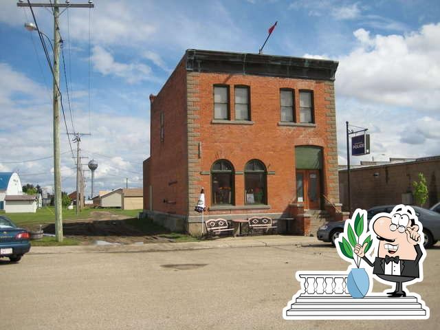 Stoop Coffee House in Rouleau
