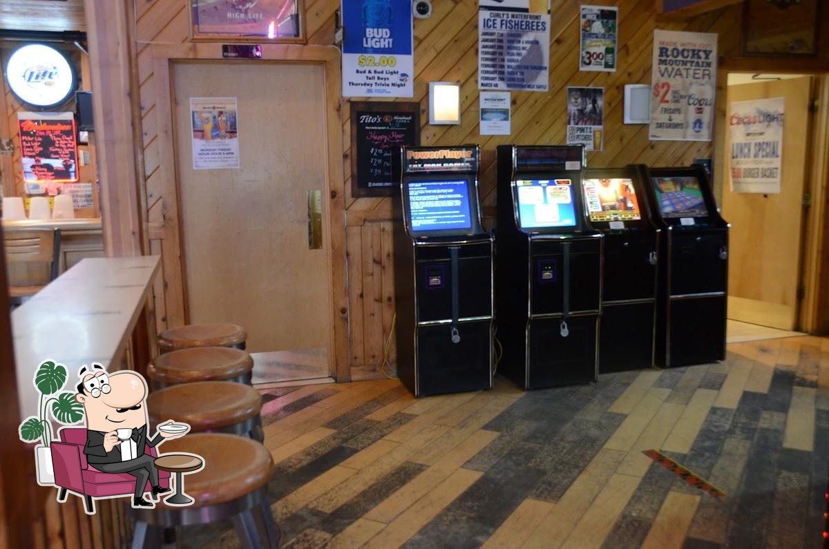 Curly's Waterfront Sports Bar & Grill in Pewaukee - Restaurant menu and ...