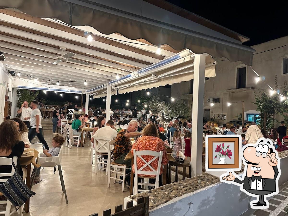 To Elliniko Restaurant, Naxos - Restaurant menu, prices and reviews