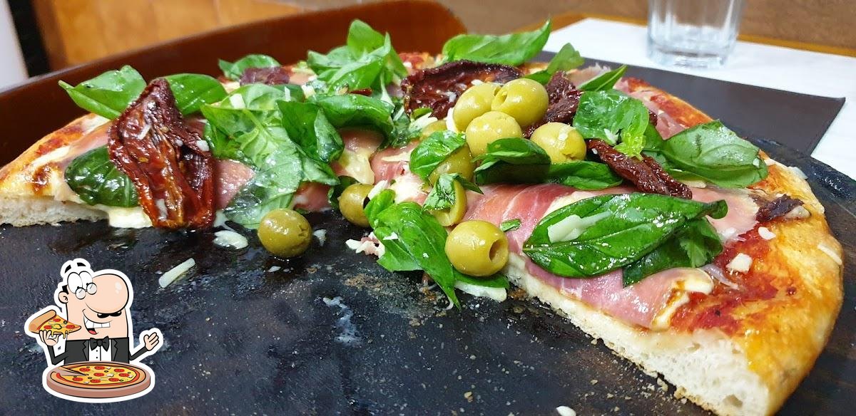 Pizzería El Cuartito, Buenos Aires, Talcahuano 937 - Opiniones del ...