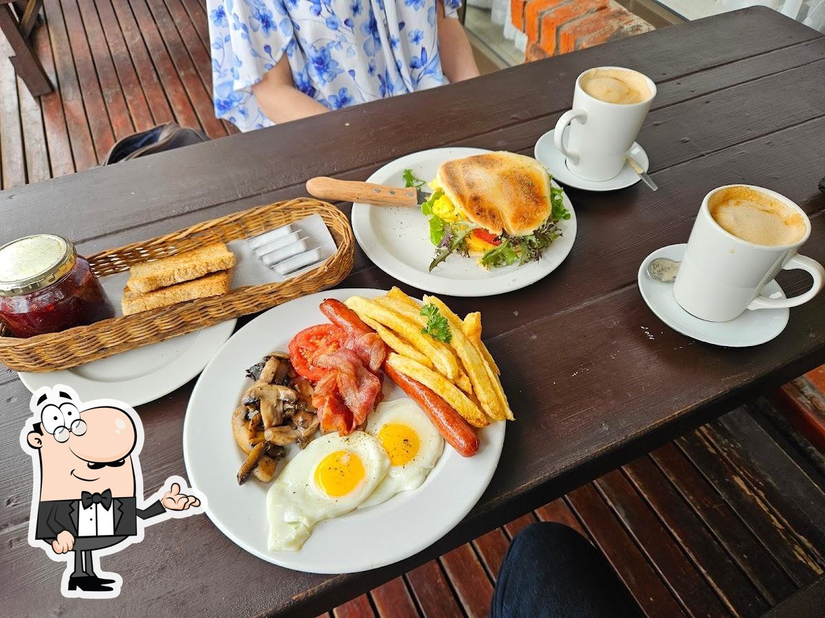 Barnacles Restaurant, Port Elizabeth - Restaurant menu, prices and reviews