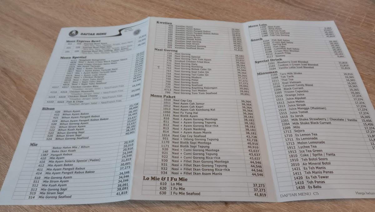Menu at Solaria - Rest Area 456A restaurant, Salatiga