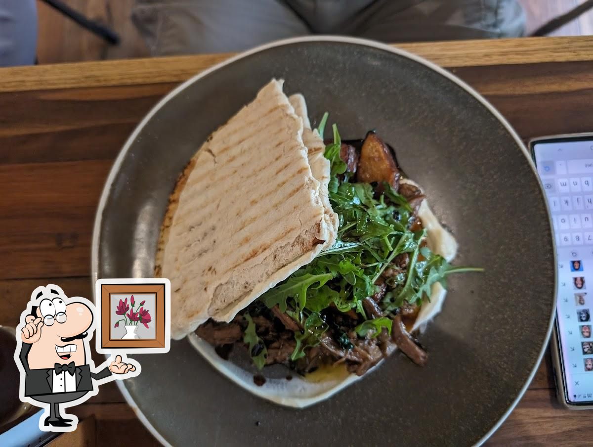 Two Before Ten Aranda, Aranda - Restaurant menu, prices and reviews