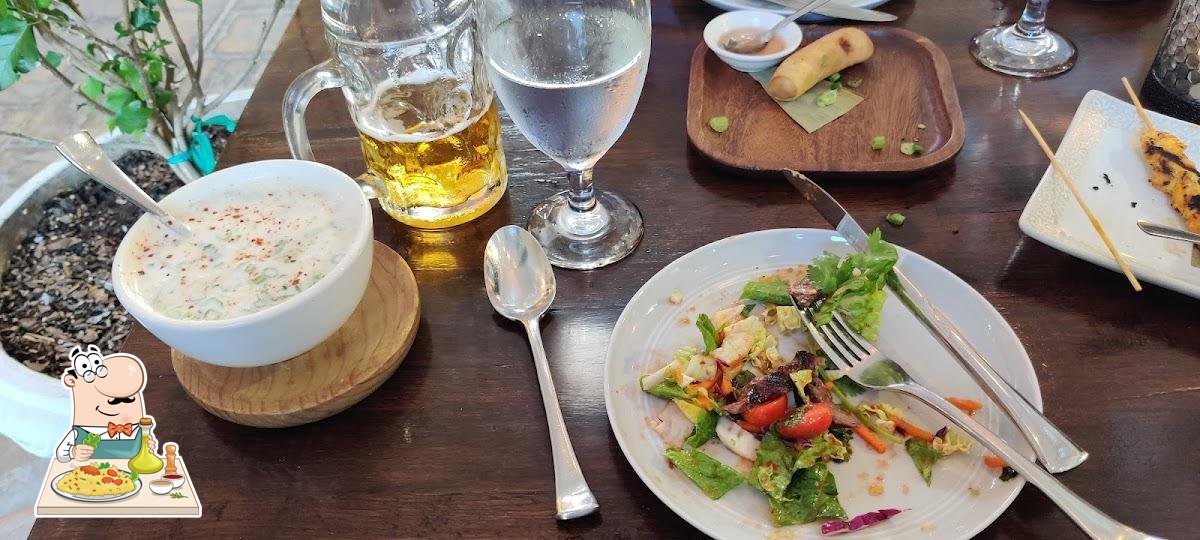 Songkran Thai Kitchen, 1101 Uptown Park Blvd #8 in Houston - Restaurant ...
