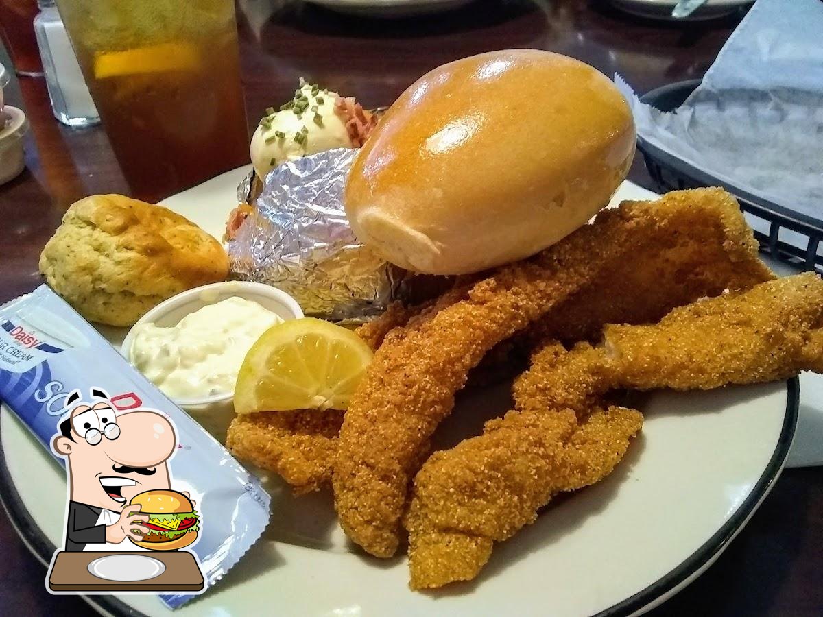 Fred's Steakhouse & Saloon in Altus - Restaurant menu and reviews