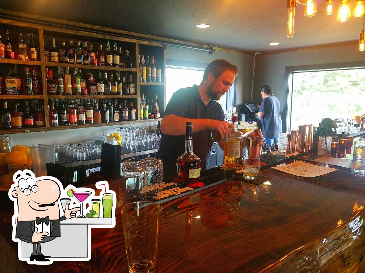 Sawmill Grille & Spirits in Post Falls - Restaurant menu and reviews