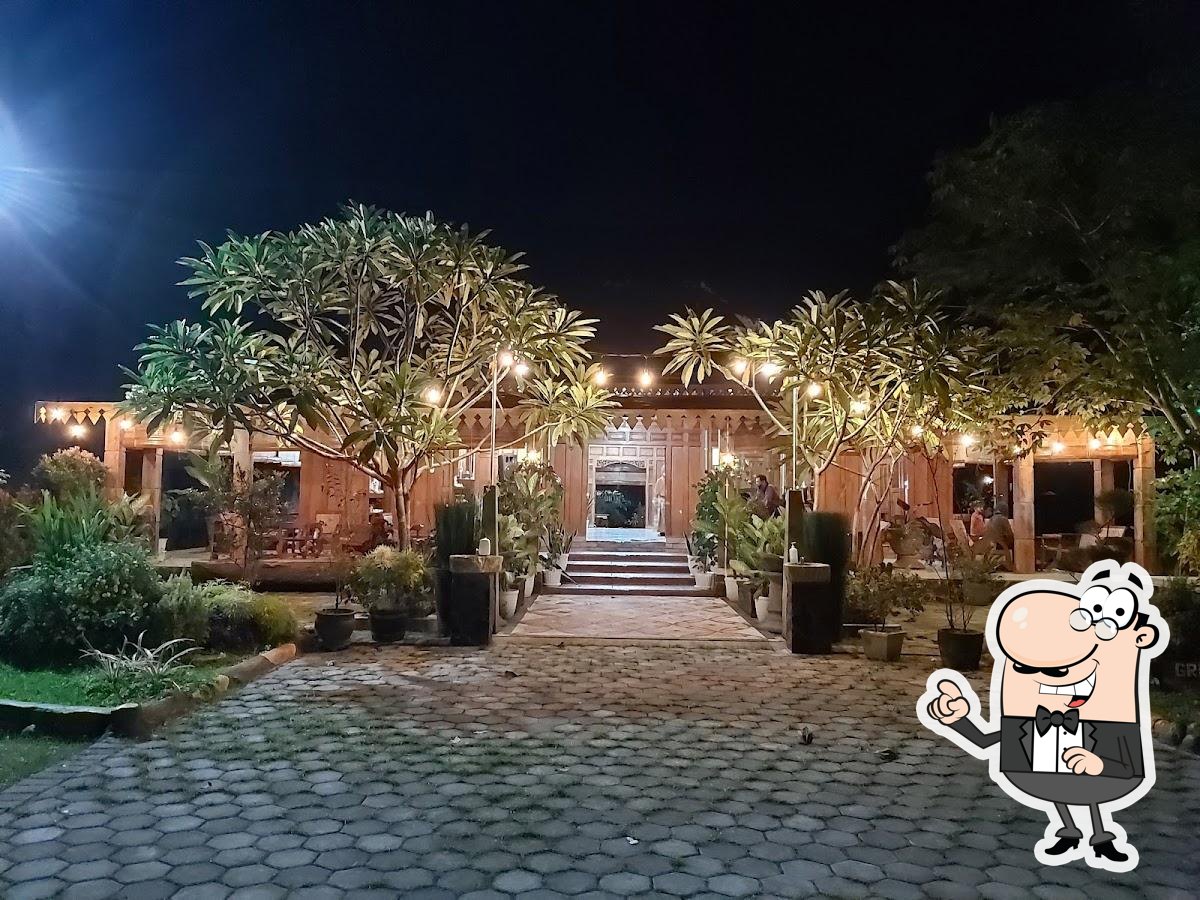 Griya Limasan Resto & Cafe Jombang, Indonesia - Restaurant reviews